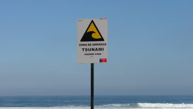 Alerta de tsunami en Chile: El horario de evacuación región por región ...